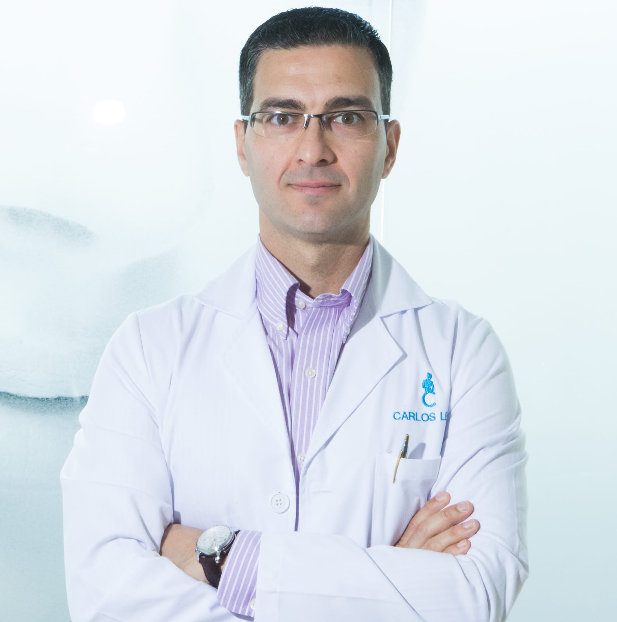 Sobre Nosotros - Dr Carlos León